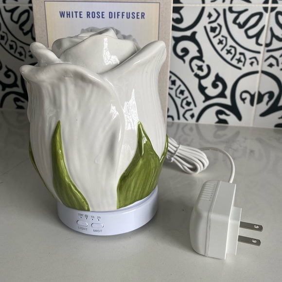 Cracker Barrel | Other | New In Box Cracker Barrel Exclusive White Rose ...